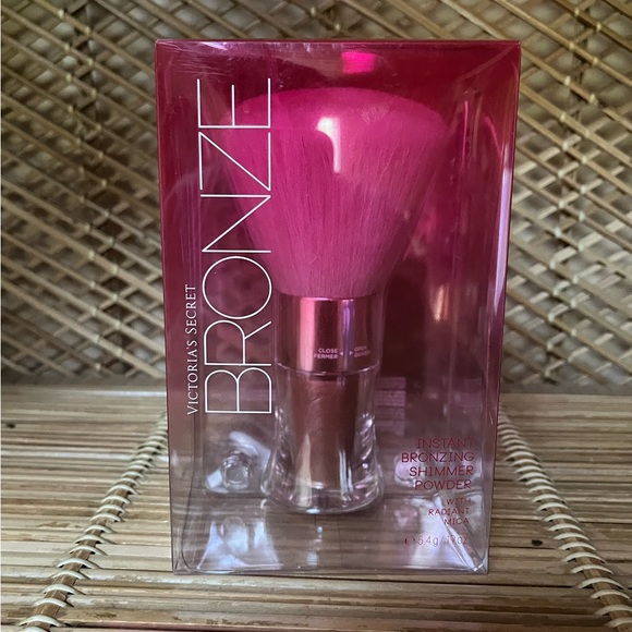 Victoria's Secret | Makeup | Rare Victoria Secret Bronzing Powder ...